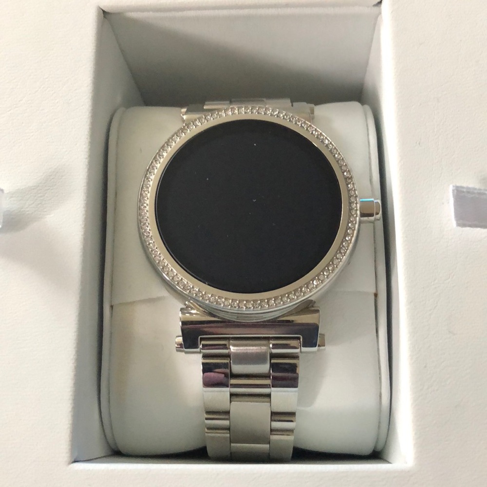 Michael Kors Woman’s Smartwatch - Gem